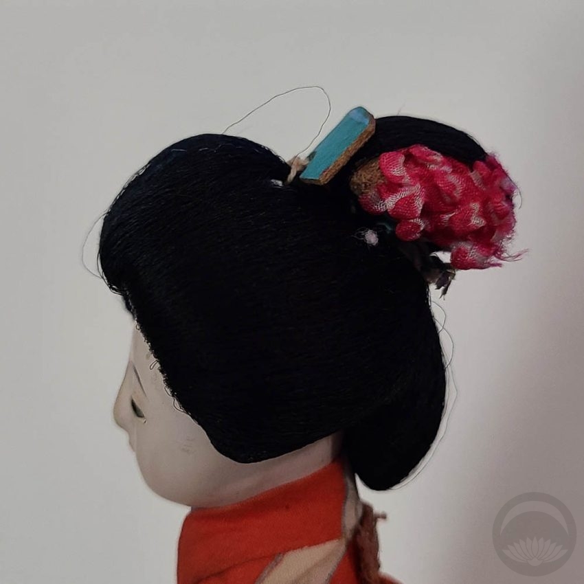 Katsura Ningyo - Japanese Doll with Six Wigs - 着物月 Kimono Tsuki