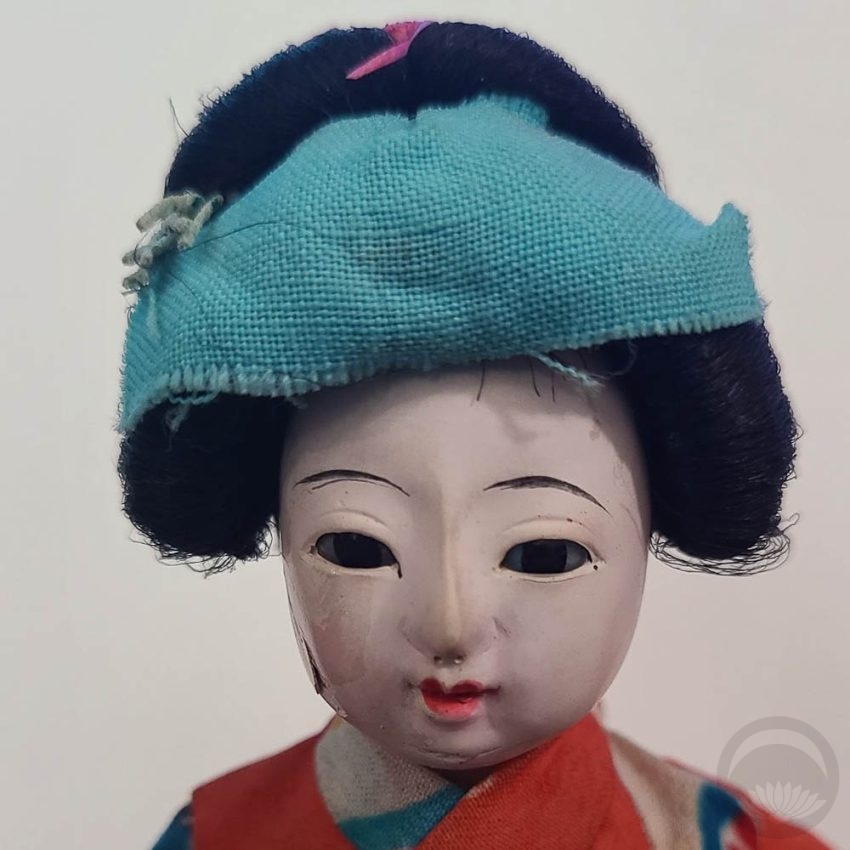 Katsura Ningyo - Japanese Doll with Six Wigs - 着物月 Kimono Tsuki